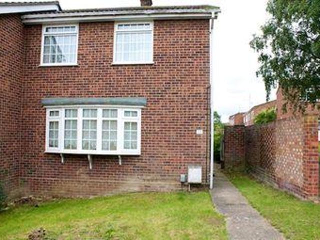 4 Bedrooms Semi detached house for rent in Thorpe Walk, Colchester CO4
