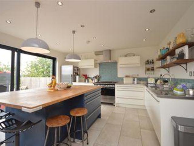 4 Bedrooms Semi detached house for rent in Trelawney Road, Bristol BS6