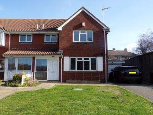 4 Bedrooms Semi detached house for rent in Upperton Road, Eastbourne BN21