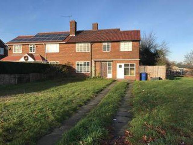 4 Bedrooms Semi detached house for sale in 107 Humber Avenue, South Ockendon, Essex RM15