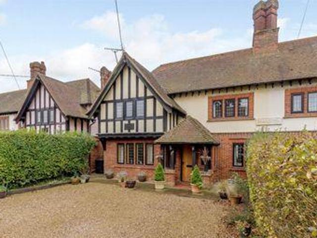 4 Bedrooms Semi detached house for sale in Colchester Road, Halstead, Essex CO9