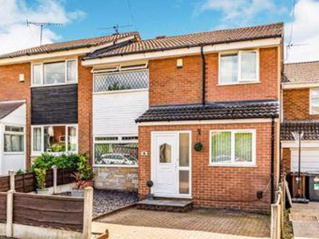 4 Bedrooms Semi detached house for sale in Coppice Walk, Denton, Manchester, Greater Manchester M34