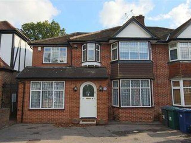 4 Bedrooms Semi detached house for sale in Copthall Drive, Mill Hill, London NW7