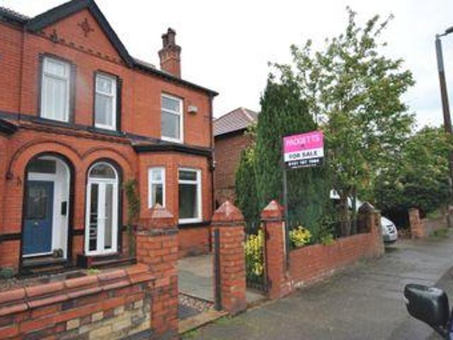 4 Bedrooms Semi detached house for sale in Campbell Road, Swinton Manchester M27