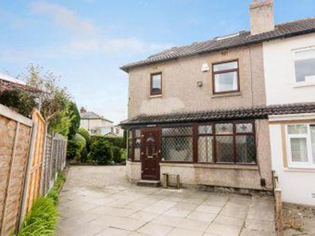 4 Bedrooms Semi detached house for sale in Canada Drive, Rawdon, Leeds LS19