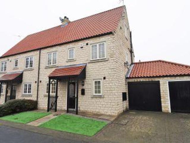 4 Bedrooms Semi detached house for sale in Carisbrook Court, Arksey, Doncaster DN5