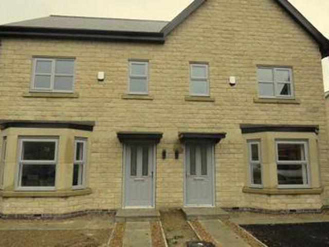 4 Bedrooms Semi detached house for sale in Carr Head Lane, Bolton Upon Dearne, Rotherham S63