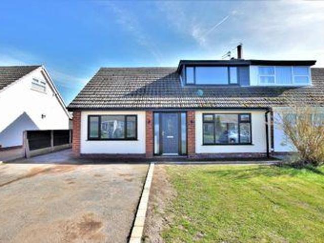 4 Bedrooms Semi detached house for sale in Cedar Avenue, Warton, Preston, Lancashire PR4