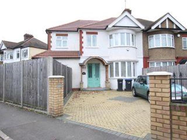 4 Bedrooms Semi detached house for sale in Churchbury Lane, Enfield EN1