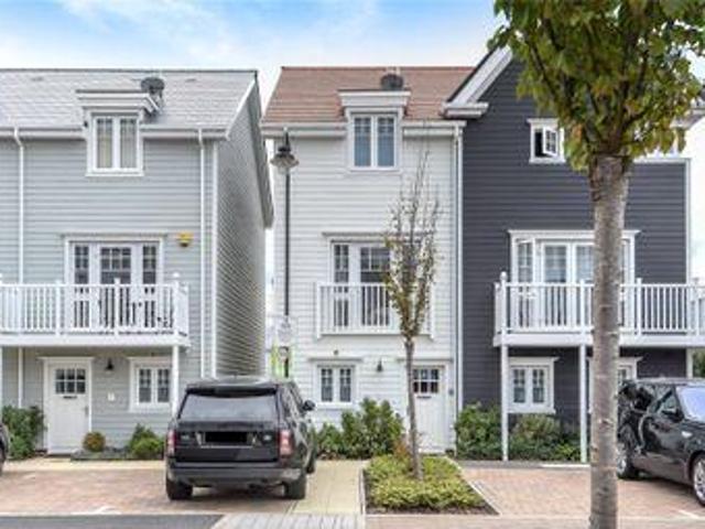4 Bedrooms Semi detached house for sale in Champlain Street, Reading, Berkshire RG2