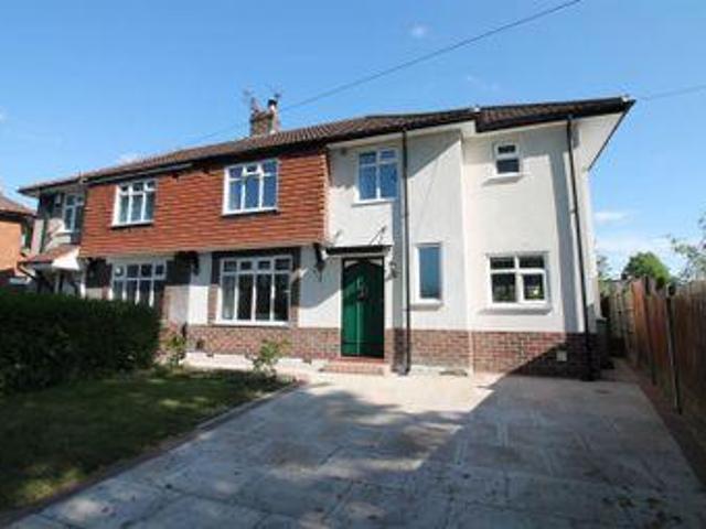 4 Bedrooms Semi detached house for sale in Chassen Court, Church Road, Urmston, Manchester M41