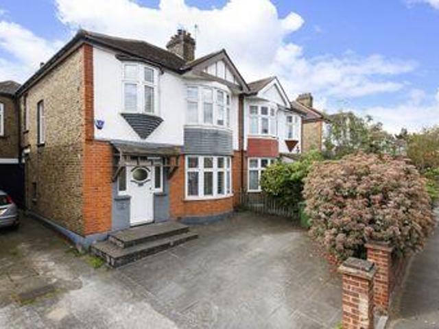 4 Bedrooms Semi detached house for sale in Charlton Road, London SE7