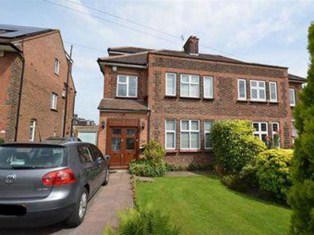 4 Bedrooms Semi detached house for sale in Cissbury Ring South, London N12