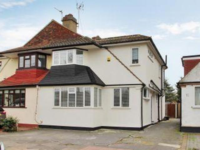 4 Bedrooms Semi detached house for sale in Crombie Road, Sidcup, Kent DA15