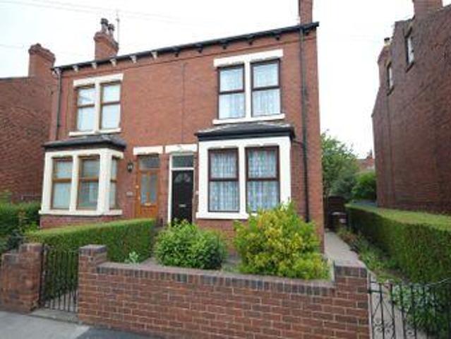 4 Bedrooms Semi detached house for sale in Cross Flatts Grove, Leeds, West Yorkshire LS11