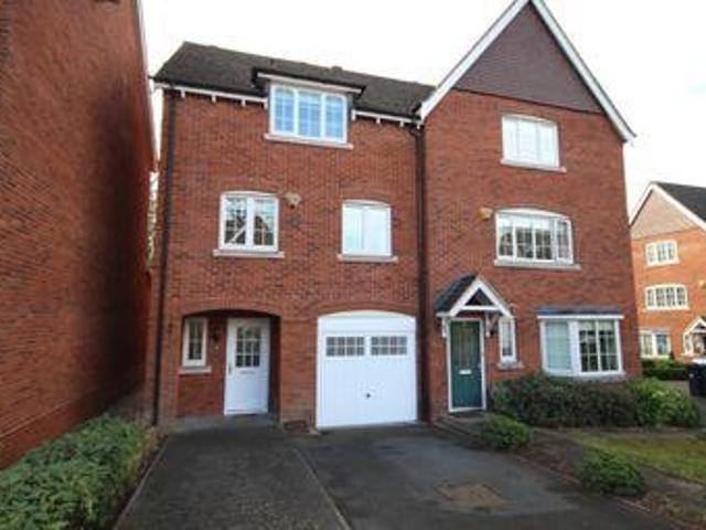 4 Bedrooms Semi detached house for sale in Crowden Drive, Leamington Spa CV32