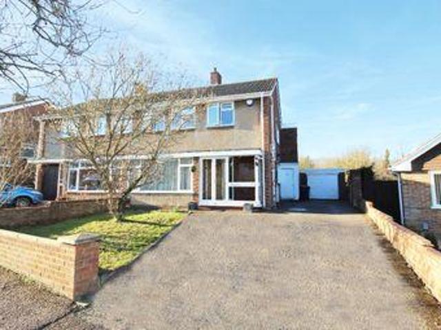 4 Bedrooms Semi detached house for sale in Curlew Crescent, Bedford MK41
