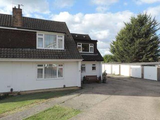 4 Bedrooms Semi detached house for sale in Abingdon Place, Potters Bar EN6