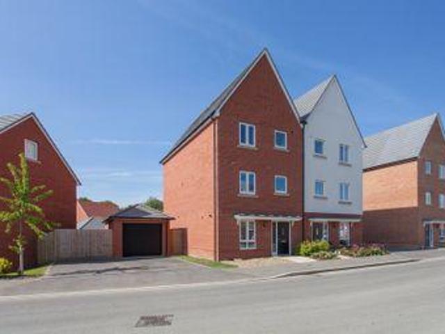 4 Bedrooms Semi detached house for sale in Appleton Way, Shinfield, Reading RG2