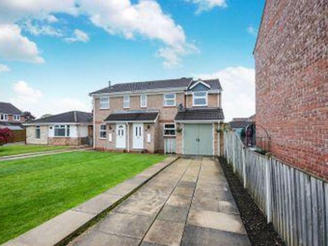 4 Bedrooms Semi detached house for sale in Arenhall Close, Wigginton, York YO32