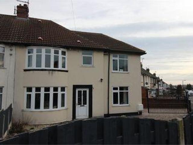 4 Bedrooms Semi detached house for sale in Bateman Road, Hellaby, Rotherham, South Yorkshire S66