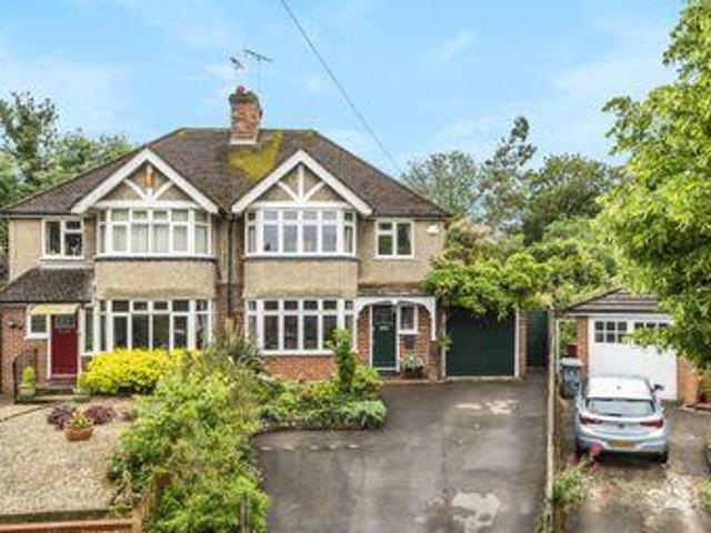 4 Bedrooms Semi detached house for sale in Baydon Drive, Reading RG1