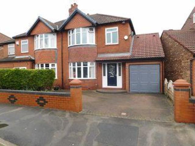 4 Bedrooms Semi detached house for sale in Babbacombe Road, Offerton, Stockport SK2