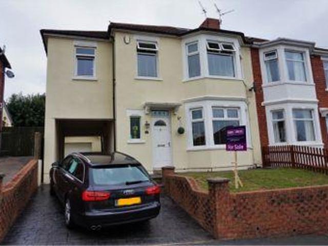 4 Bedrooms Semi detached house for sale in Beechdale Road, Newport NP19