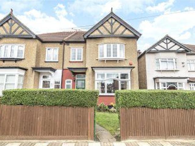4 Bedrooms Semi detached house for sale in Beresford Road, Harrow, Middlesex HA1