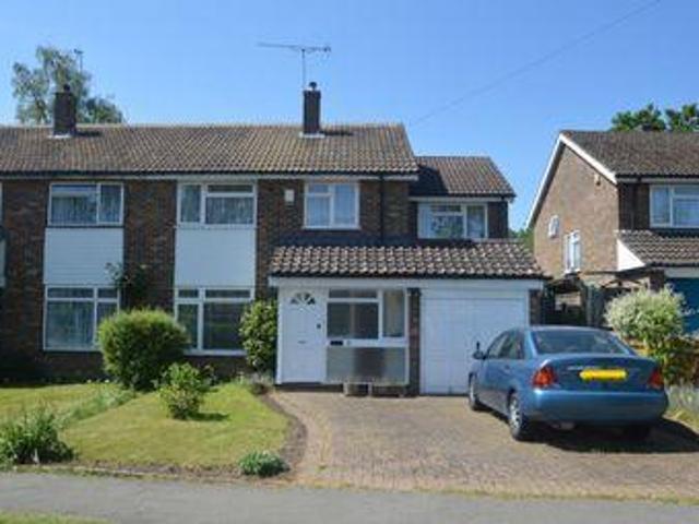 4 Bedrooms Semi detached house for sale in Birchway, Penn, High Wycombe HP10