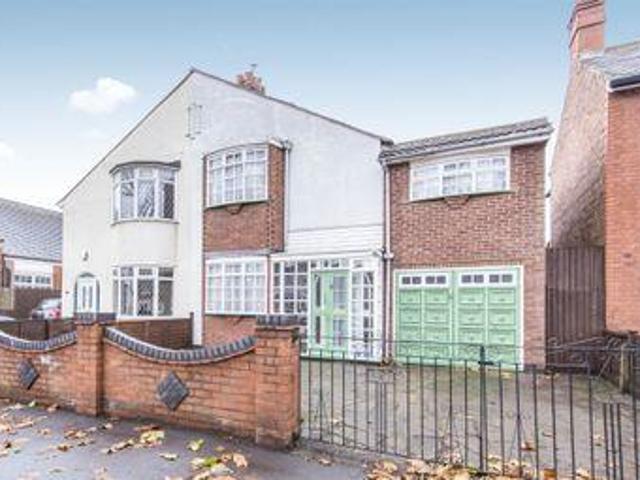 4 Bedrooms Semi detached house for sale in Blackbird Road, Leicester LE4