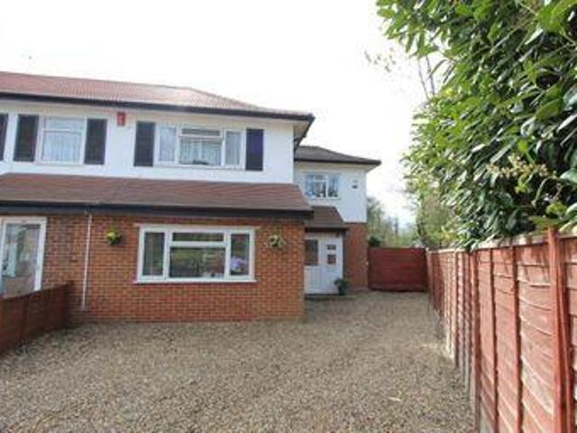 4 Bedrooms Semi detached house for sale in Blackpool Gardens, Hayes UB4