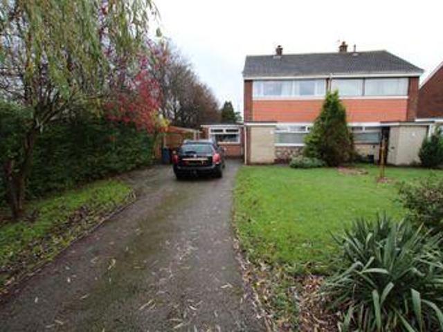 4 Bedrooms Semi detached house for sale in Bladon View, Stretton, Burton On Trent DE13