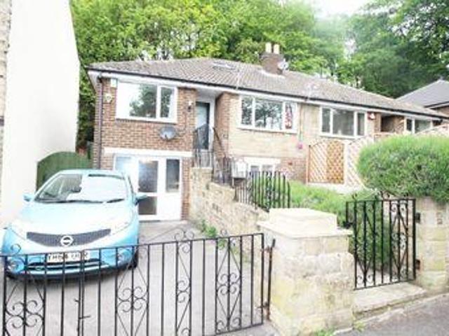 4 Bedrooms Semi detached house for sale in Brakcen Road, Brighouse, West Yorkshire HD6