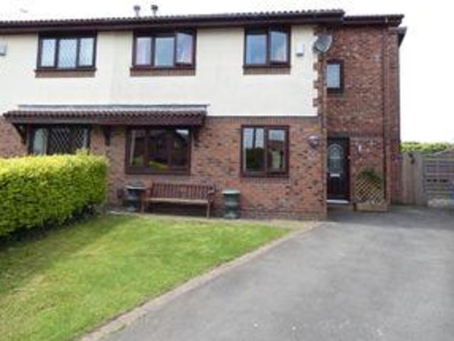4 Bedrooms Semi detached house for sale in Brayshaw Close, Heywood OL10