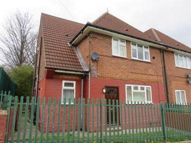4 Bedrooms Semi detached house for sale in Broadlea Hill, Bramley, Leeds LS13