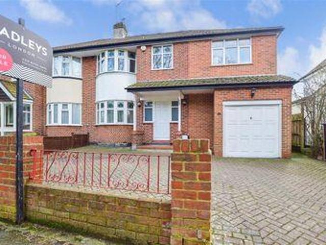4 Bedrooms Semi detached house for sale in Broke Farm Drive, Orpington, Pratts Bottom, Kent BR6