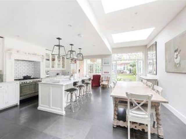 4 Bedrooms Semi detached house for sale in Goldsmith Avenue, London W3