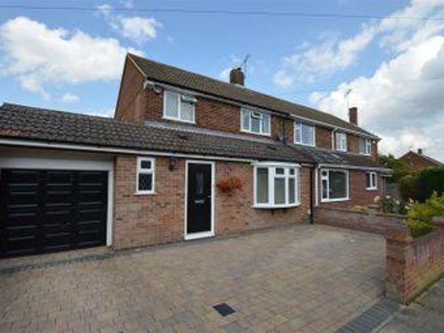 4 Bedrooms Semi detached house for sale in Gorham Way, Dunstable LU5