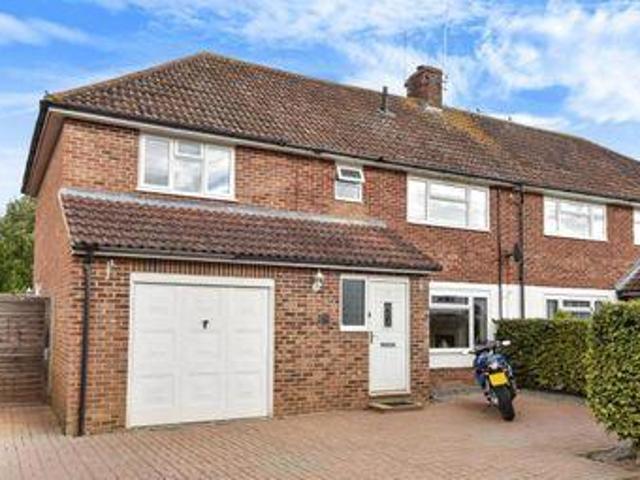 4 Bedrooms Semi detached house for sale in Gorrick Square, Wokingham RG41