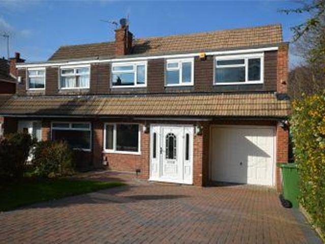 4 Bedrooms Semi detached house for sale in Gleneagles Road, Alwoodley, Leeds LS17