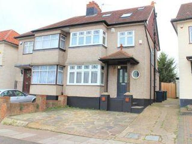 4 Bedrooms Semi detached house for sale in Grange Hill, Edgware HA8, Middlesex