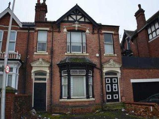 4 Bedrooms Semi detached house for sale in Grange Road, West Midlands B70
