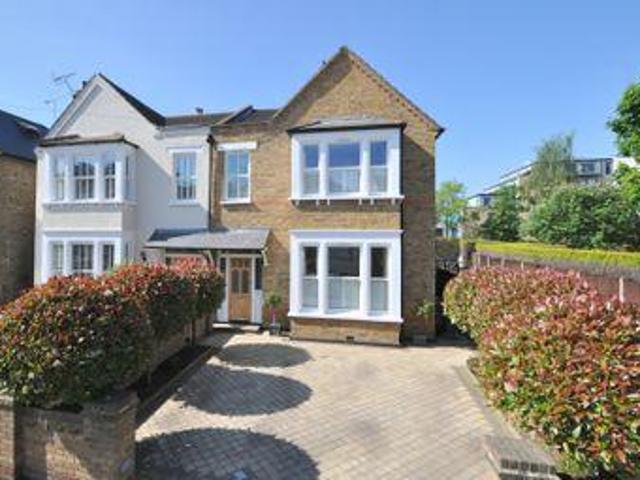 4 Bedrooms Semi detached house for sale in Great Elms Road, Bromley BR2