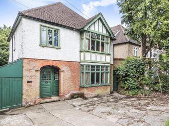 4 Bedrooms Semi detached house for sale in Green Lane, Northwood HA6