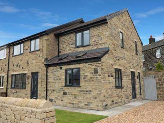 4 Bedrooms Semi detached house for sale in Greencroft Mews, The Green, Guiseley, Leeds LS20