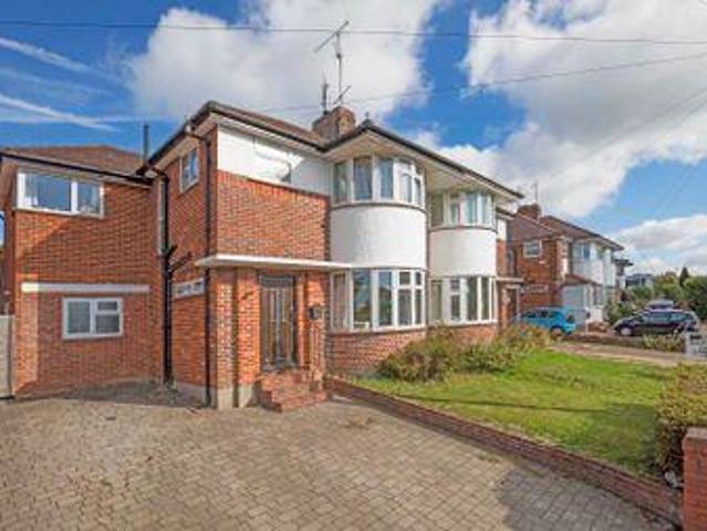 4 Bedrooms Semi detached house for sale in Guildford Road, Horsham RH12