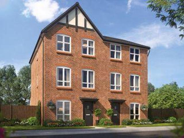 4 Bedrooms Semi detached house for sale in Gunco Lane, Macclesfield SK11