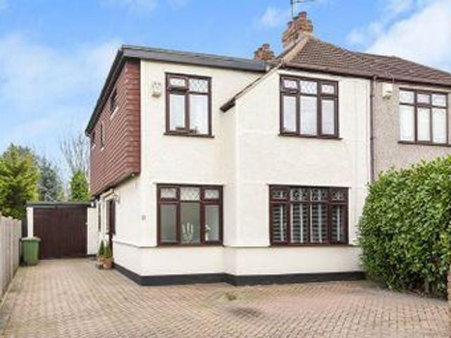 4 Bedrooms Semi detached house for sale in Days Lane, Sidcup DA15