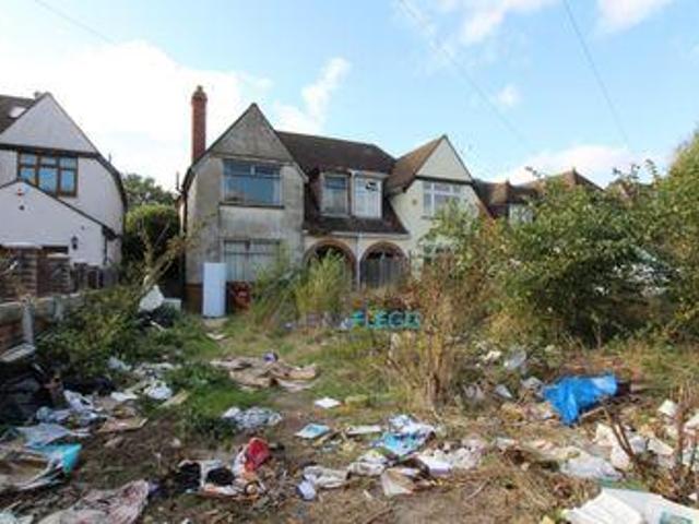 4 Bedrooms Semi detached house for sale in Ditton Road, Langley, Slough SL3